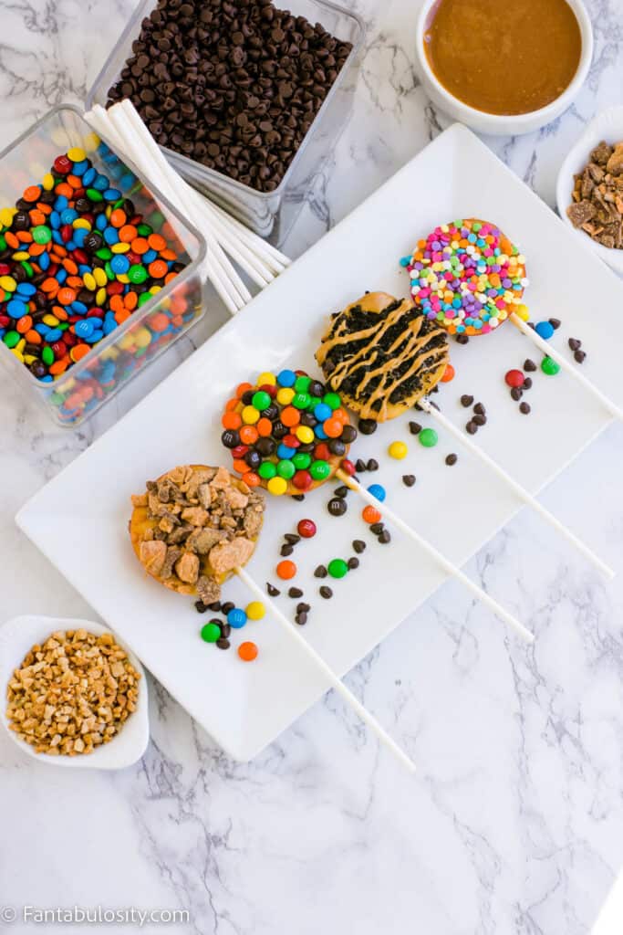 Sliced Caramel Apples on a Stick - Fantabulosity