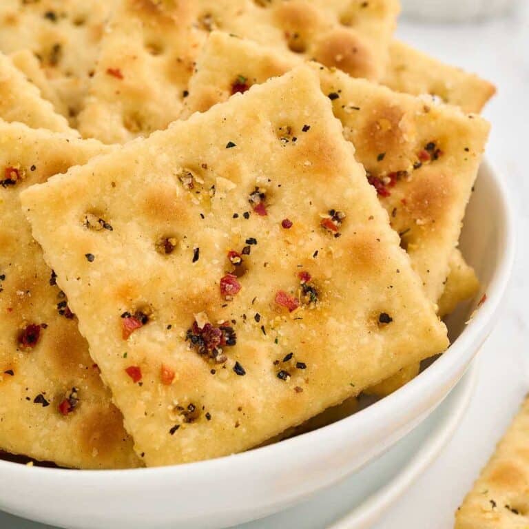 Spicy Crackers Recipe - Saltines
