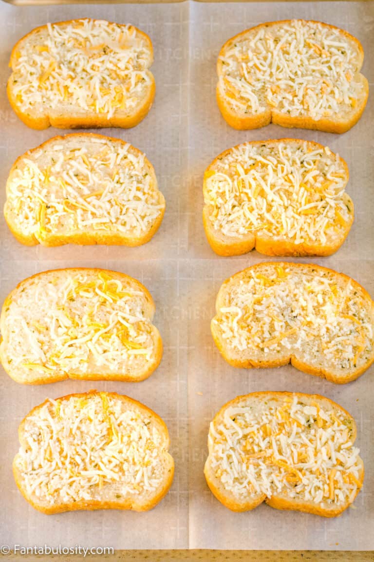 Texas Toast Pizzas - Fantabulosity