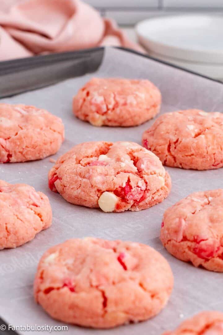 Strawberry Cake Mix Cookies - Fantabulosity